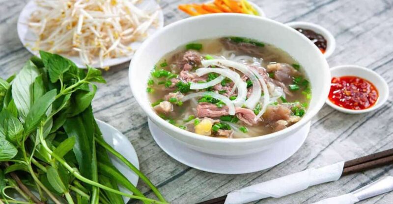 Hanoi: Vietnamese Street Food Tour with Local Guide - Why This Tour Works