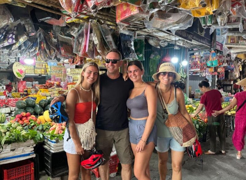 Hanoi walking Food Tour with Train Street Visit - Key Points