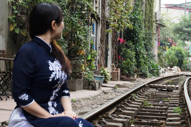 Hanoi Walking Street Food Tour with Train-Street Visit - A Well-Designed Itinerary for a Taste of Hanoi
