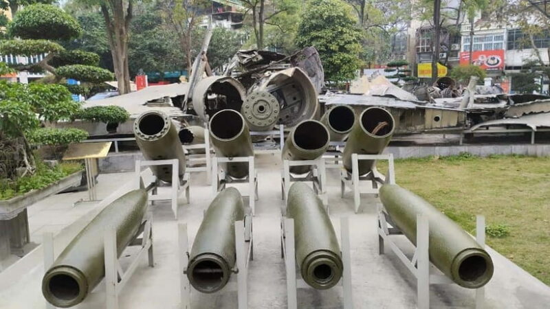 Hanoi: War Remnants Museum and Train Street On Scooter Tour - Key Points