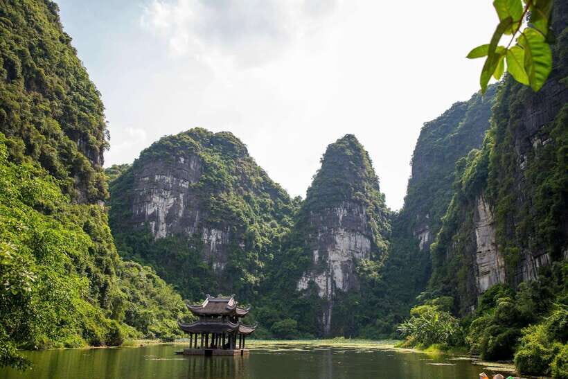 Hanoi:Ninh Binh-Trang An-Mua Cave-Hoa Lu&Cycling BEST SELLER - A Full-Day Adventure in Ninh Binh