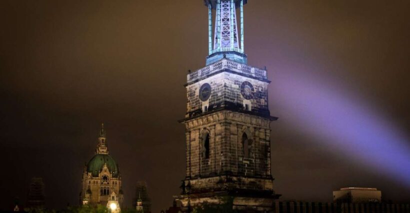 Hanover: Flashlight Guided Walking Tour at Night - Why This Tour Is a Steal for the Price