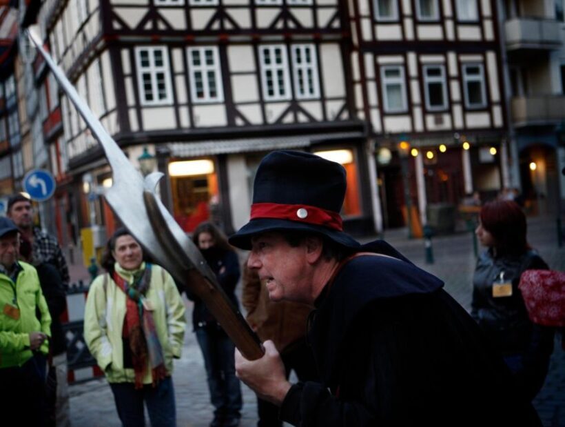 Hanover: Night tour with night watchman Melchior - A Detailed Look at the Hanover Night Tour with Melchior