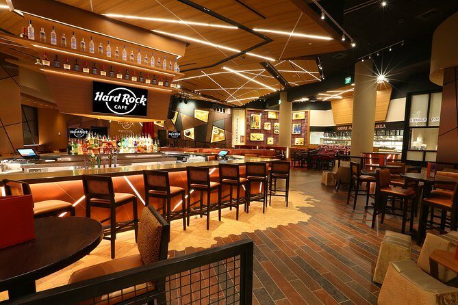 Hard Rock Cafe Hollywood Florida - The Realities of the Experience