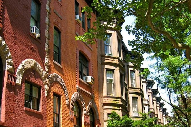 Harlem Sunday Morning Gospel Tour - Cobblestone Charm and Hidden Streets