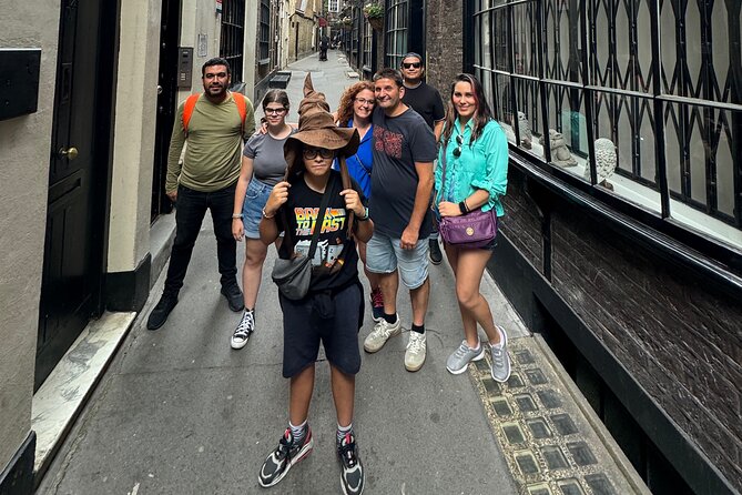 Harry Potter in Spanish: All Locations 4h or Walk 2h - Traveler Requirements