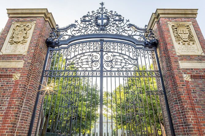 Harvard Square and University Smartphone Guided Audio Walking - What Makes This Tour Stand Out?
