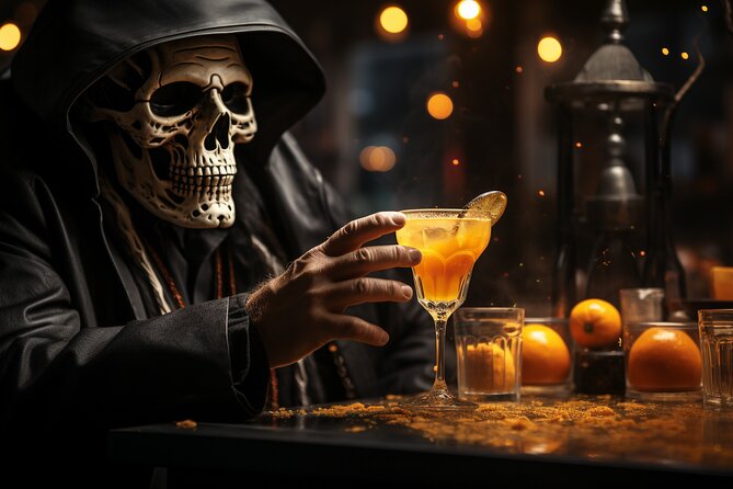 Haunted French Quarter Original Cocktail Tour - Group Size and Atmosphere