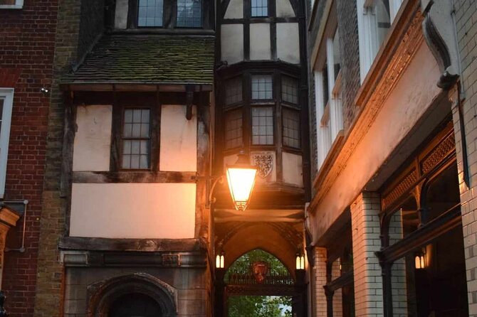 Haunted Pubs of Old London Tour - Unique Features of the Tour