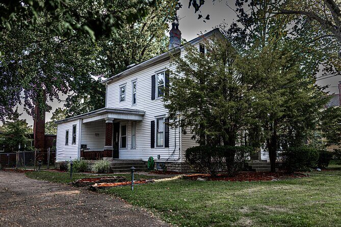 Haunted Tour in Mount Healthy from Cincinnati - What to Expect on Your Ghostly Adventure