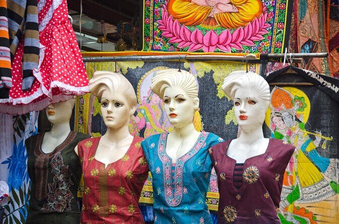 Hauz Khas Village - a Blend of Ancient and Modern Delhi - Key Points