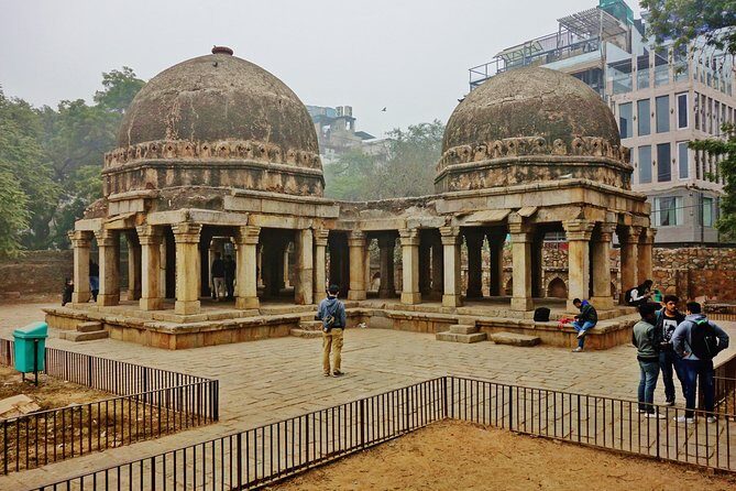 Hauz Khas Walking And Tasting Guided Tour - The Experience & Value