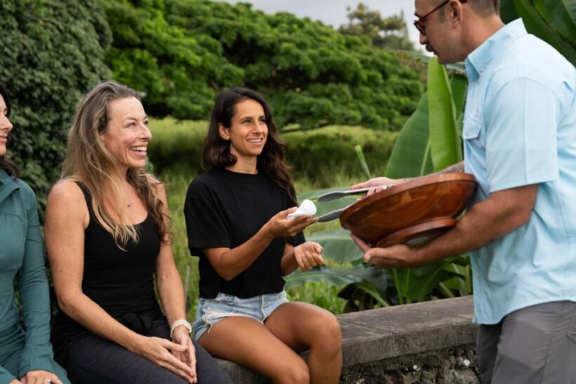 Hawaii: Big Island Volcanoes Day Tour with Dinner and Pickup - Practical Considerations: Transportation, Timing, and Group Size