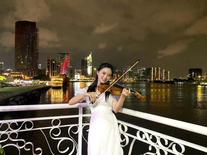 HCM: Night Experience Dinner Cruise on Saigon River - Key Points