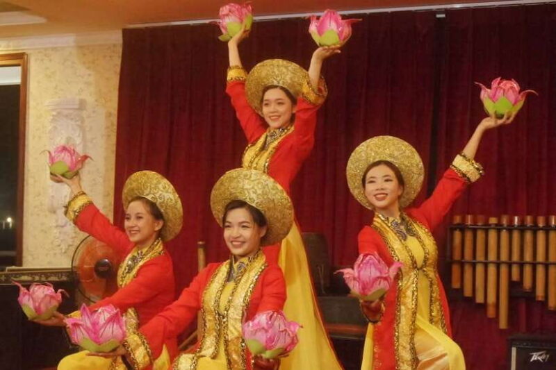 HCM: Saigon River Dinner Cruise - The Experience’s Pros and Cons