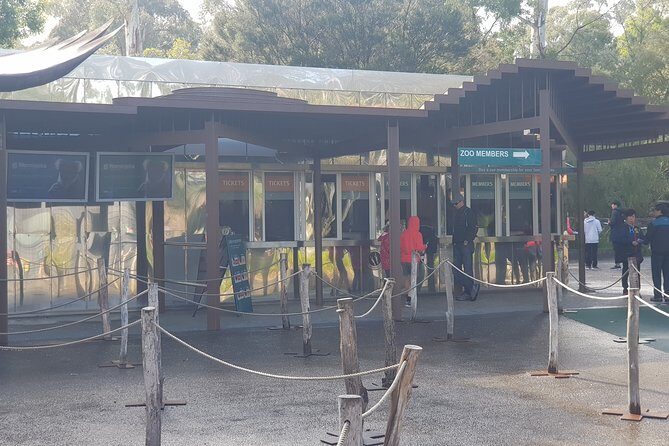 Healesville Sanctuary and Rayners Orchard Tour from Melbourne - What Travelers Say (Based on Available Reviews)