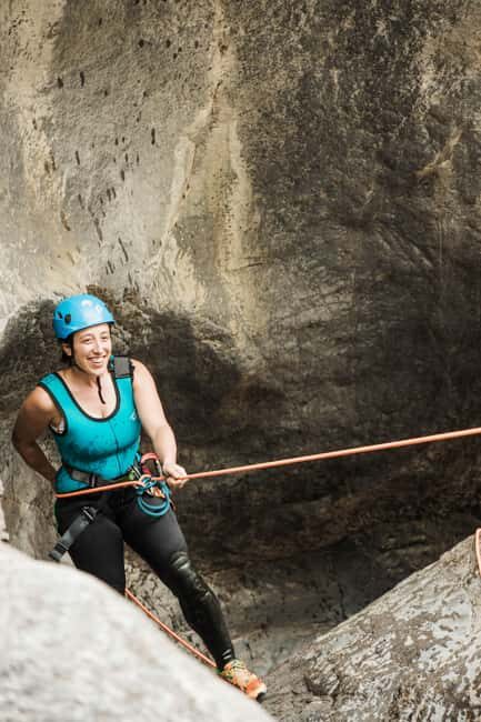 Heart Creek Canyoning tour - Beginner friendly - Near Banff - Practical Considerations and Safety