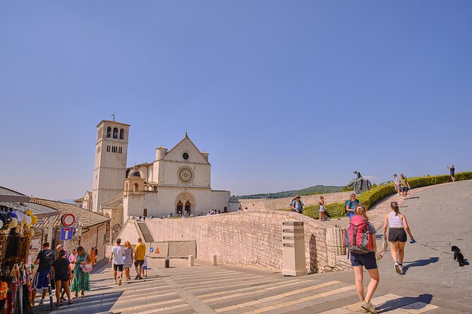 Heart of Umbria: Explore the Mystic Towns of Orvieto and Assisi - Descend Into the Depths of St. Patricks Well