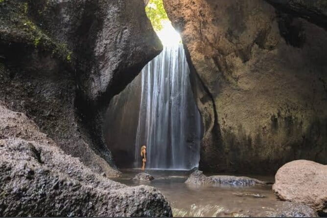 Heaven Gate, Tirtagangga and Tukad Cepung Waterfall - All Inclusive - The Guide and Reviews