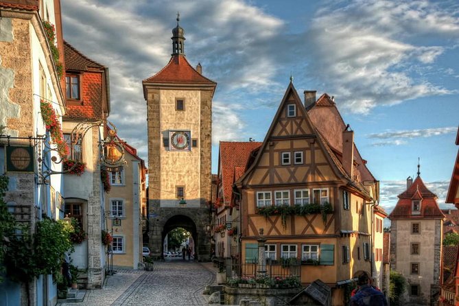 Heidelberg and Rothenburg Day Trip From Frankfurt - Getting to Heidelberg