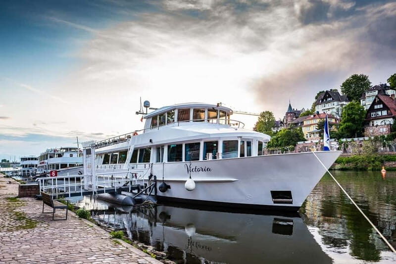 Heidelberg: Neckar River Sightseeing Cruise with a Drink - A Closer Look at the Heidelberg Neckar River Cruise
