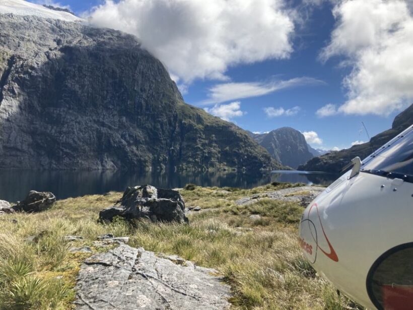 Helicopter Flight Over Sutherland Falls - Helicopter Flight Over Sutherland Falls: A Detailed Review