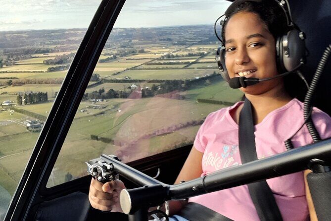 Helicopter trial Flight. Have a go at being the pilot - Authentic Feedback and Highlights