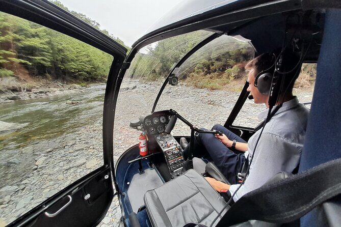 Helicopter trial Flight. Have a go at being the pilot - The Sum Up