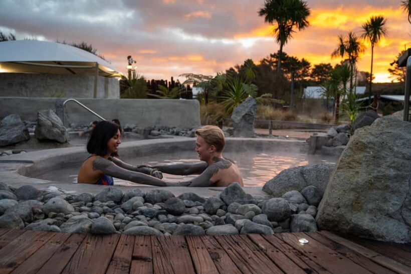 HELL'S GATE Mud Spa, Rotorua - Group Day Tour Ex Auckland - Key Points