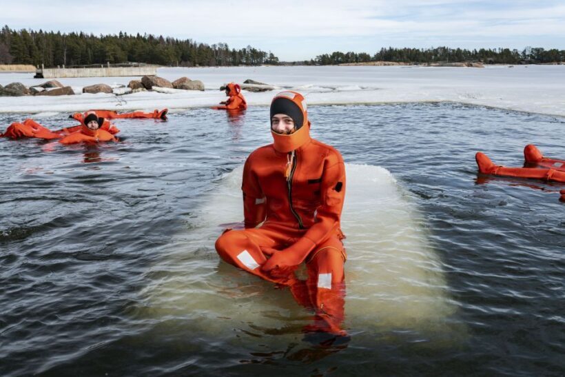 Helsinki: Floating Experience in a Survival Suit - FAQs