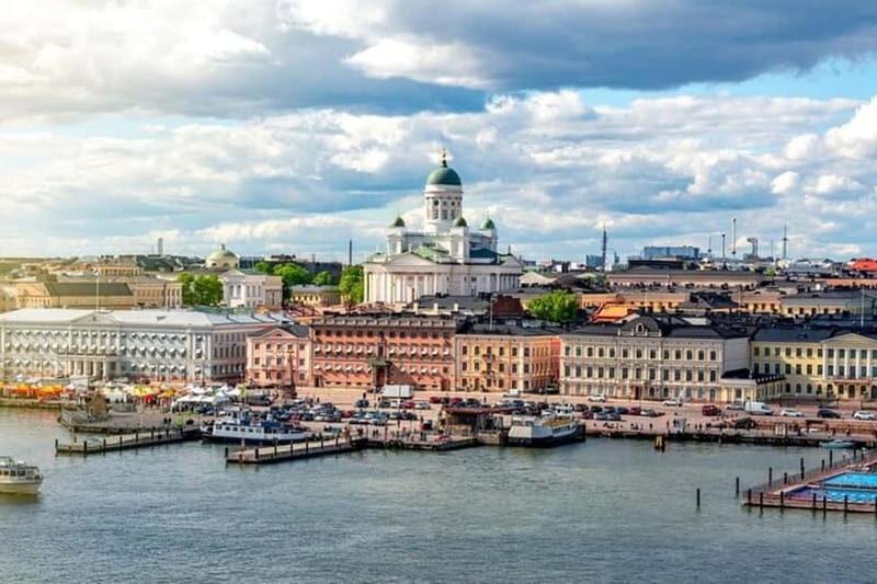 Helsinki: Must-See Attractions Guided Walking Tour - Key Points