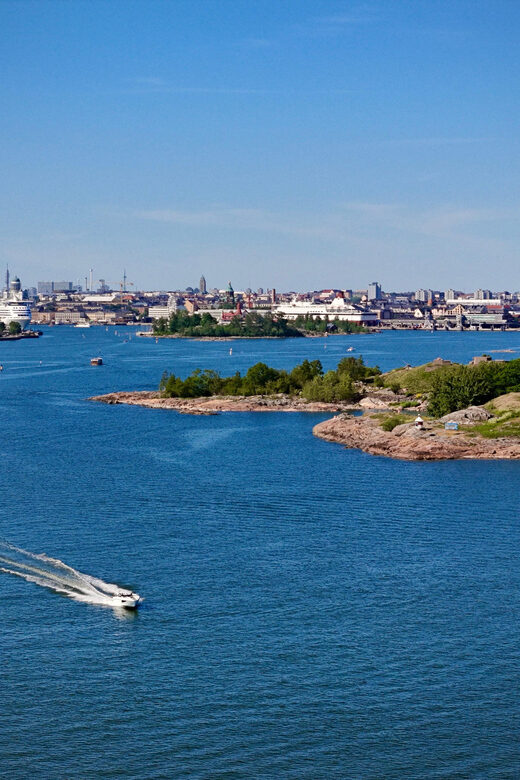 Helsinki: Private Boat Tour - Exploring Helsinki from the Water