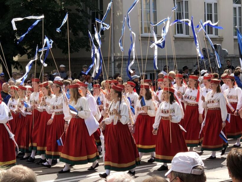 Helsinki: Tallinn Guided Day Tour with Ferry Crossing - Transportation and Logistics
