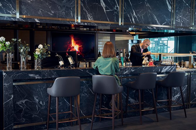Helsinki-Vantaa Airport Plaza Premium Lounge Terminal 2 - Workspace for Business Travelers