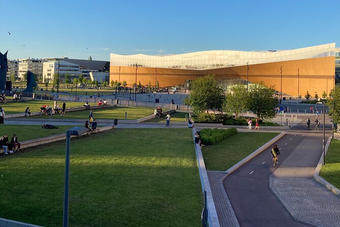 Helsinki Walking Tour - Small Group - Accessibility and Meeting Details