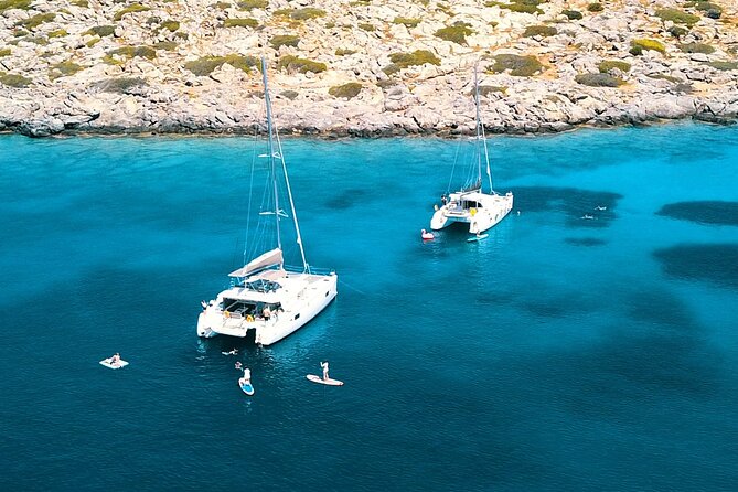 Heraklion: Catamaran Cruise to Dia, Sunset, Dinner, & Drinks - Food and Beverages