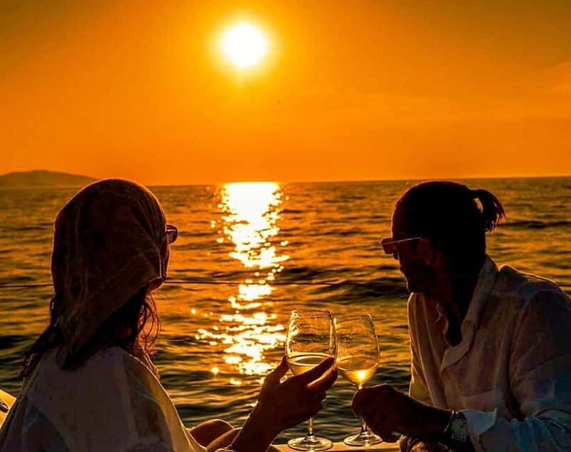 Heraklion: Dia Island Sunset Boat Tour with Dinner - Authenticity and Value