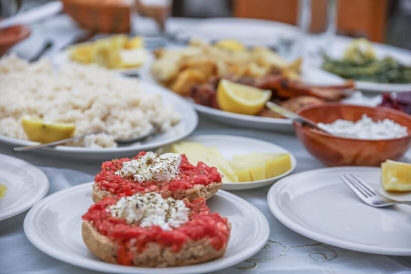 Heraklion: Ecobike Tour with Food tasting - The Experience: What to Expect from Start to Finish