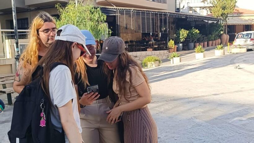 Heraklion: Family Zorba Treasure Hunt with Food Stops - Key Points