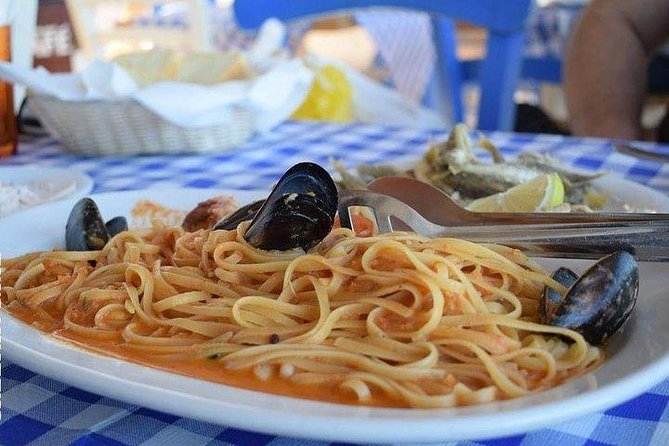 Heraklion for Foodies Tour: Private Culinary Experience - Engaging Discussions With Vendors
