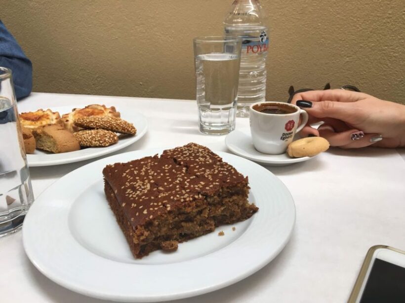 Heraklion: History & Culture Walking Tour with Food Tasting - Key Points