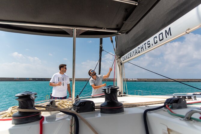 Heraklion: Private Catamaran Cruise to Dia with Meal & Drinks - What Makes This Tour Special