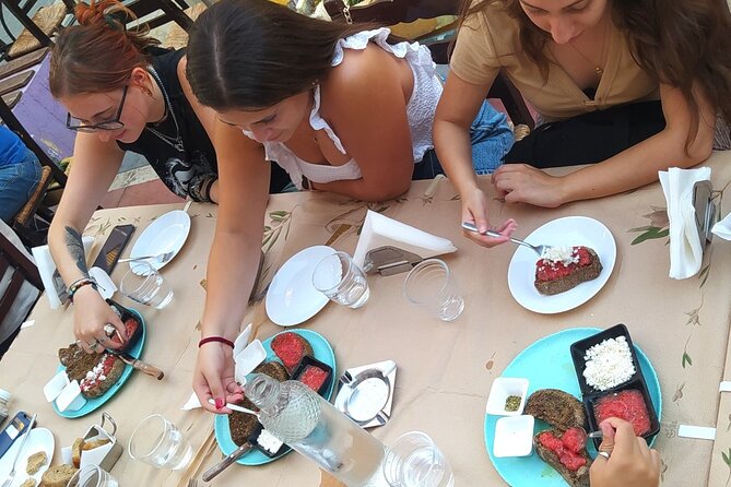 Heraklion Private Treasure Hunt with Food Stops - Who Should Consider This Tour?