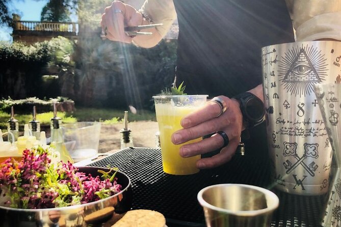 HERBS LAB - From Plant to Glass - The Art of Wild Cocktail Making