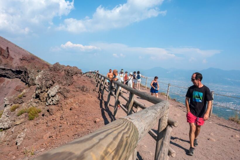 Herculaneum and Mount Vesuvius Private Tour - Climbing Mount Vesuvius: The Natural Marvel