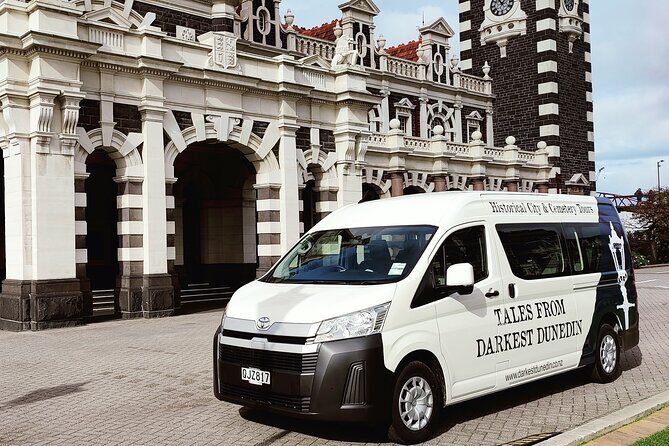 Heritage City and Larnach Castle Van tour with Historian Guide - A Closer Look at the Dunedin and Otago Peninsula Tour