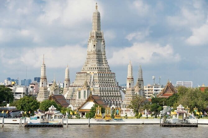Heritage Cruise and Wat Arun Instagram Photo Experience - The Scenic River Cruise