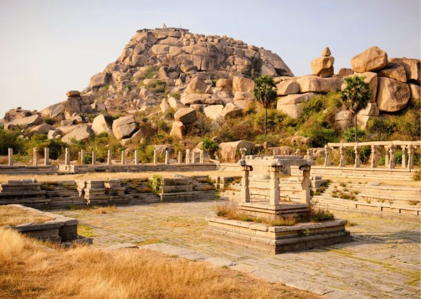 Heritage & Cultural Walk of Hampi 2 Hour Guided Walking Tour - Key Points