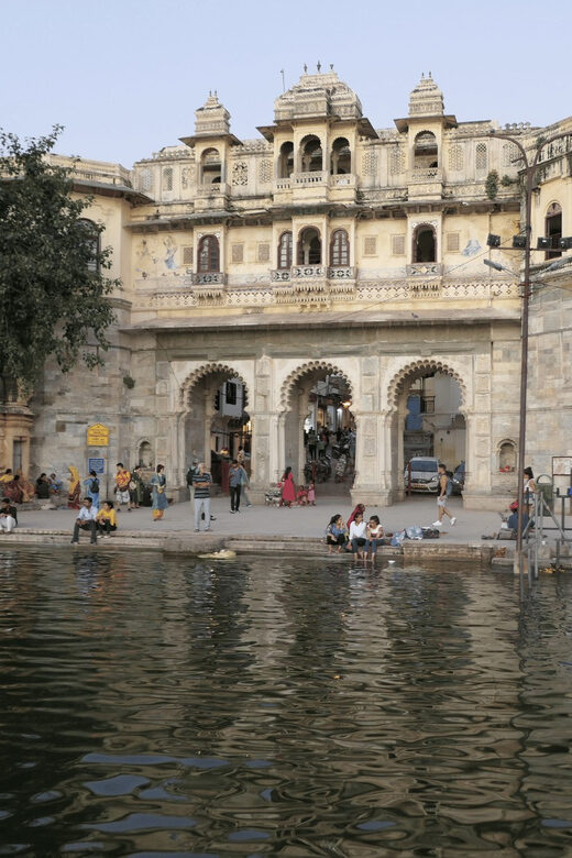 Heritage & Cultural Walk of Udaipur -Guided Walking Tour - A Deep Dive into the Experience