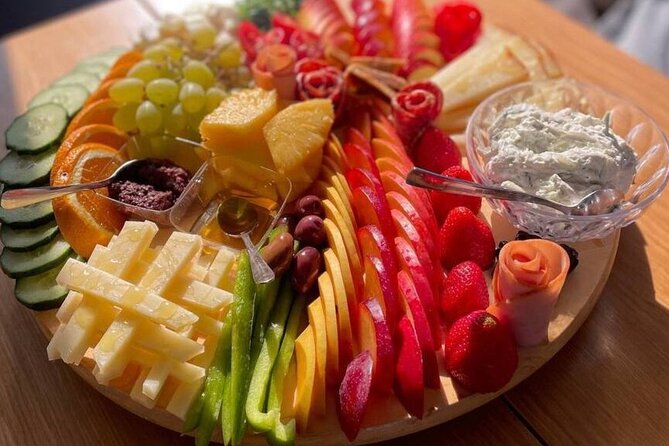 Hersonissos: Catamaran Sailing Trip to Dia Island With Lunch - Dining and Refreshments Included